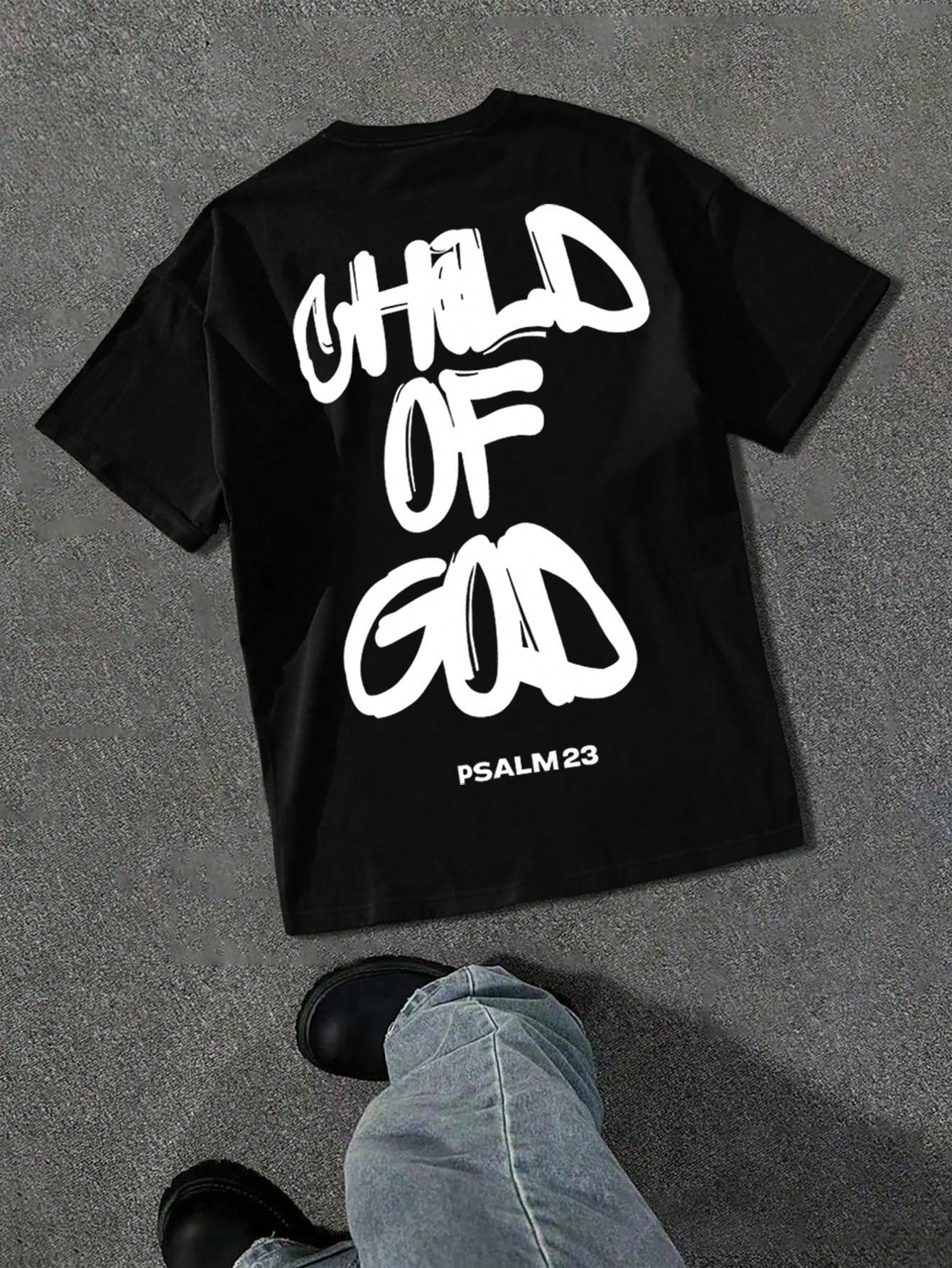 Black Tee with Graffiti Style White Graphic & PSALM23 Print - Walmart.com