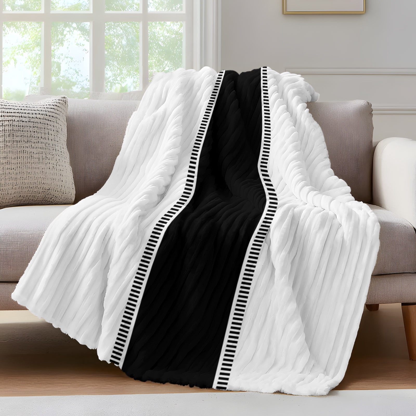 Black Throw Blanket for Couch Stripes Solid Color Soft and Warm Flannel ...