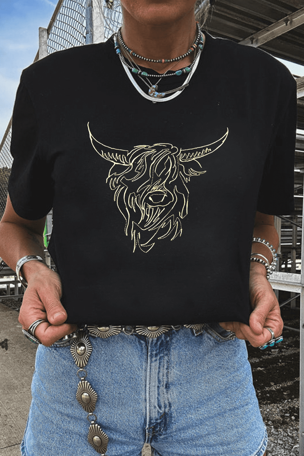 Black Vintage Bull Head Graphic Pattern T Shirt - Walmart.com