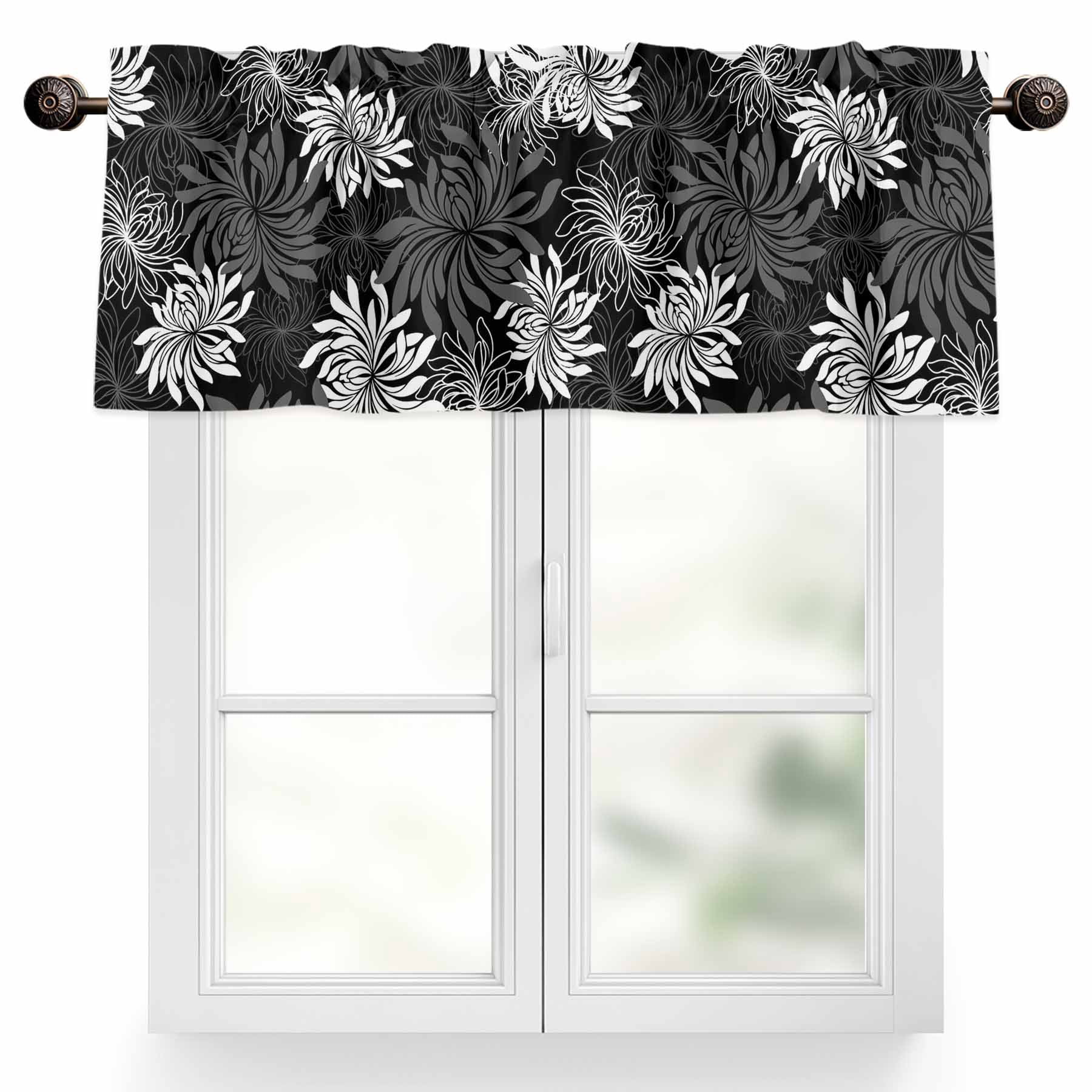 Black And White Valance