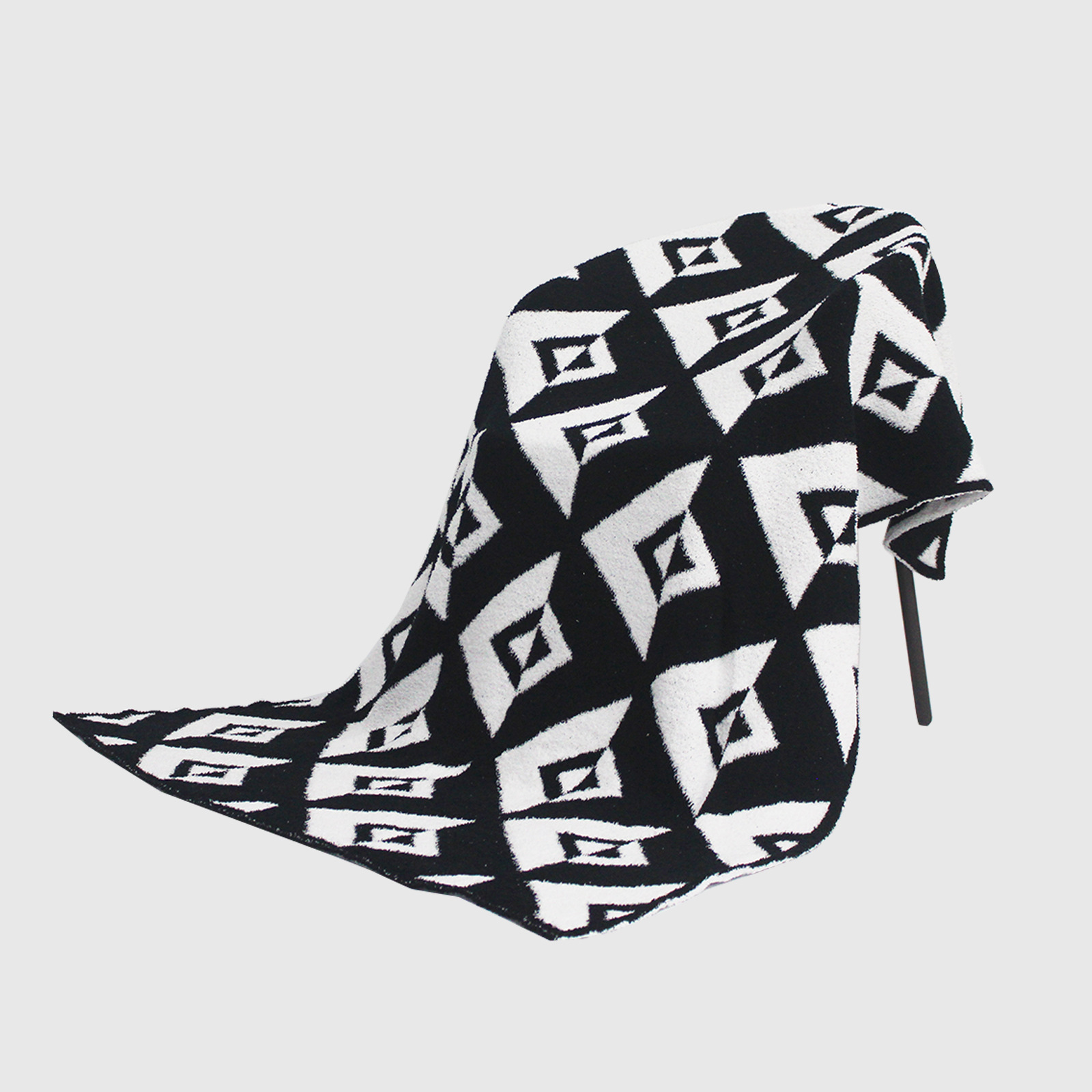 Black and White Knitted Geometric Pattern Blanket for Office Sofa Nap ...