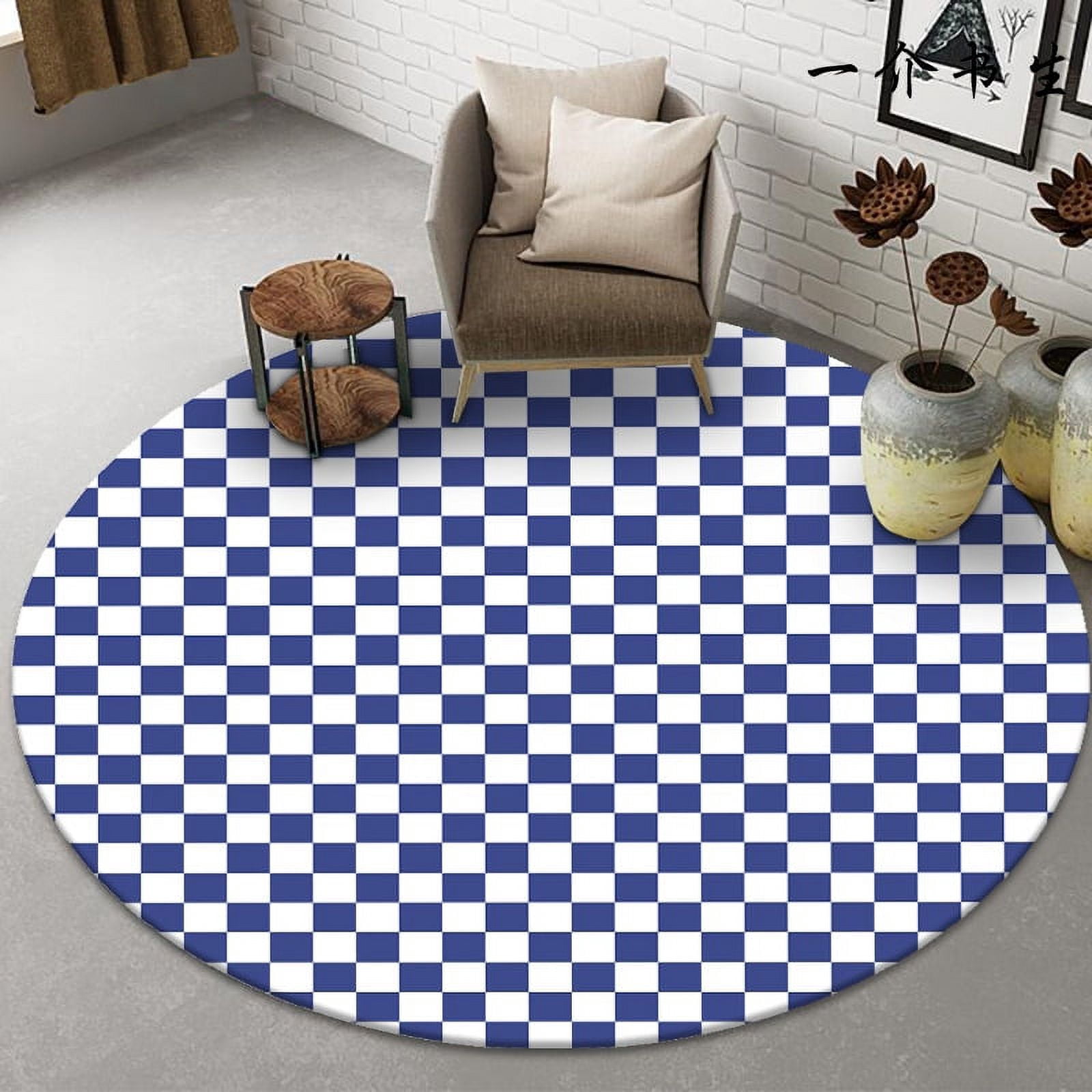 Black and white checkered geometric printing pattern circular carpet ...