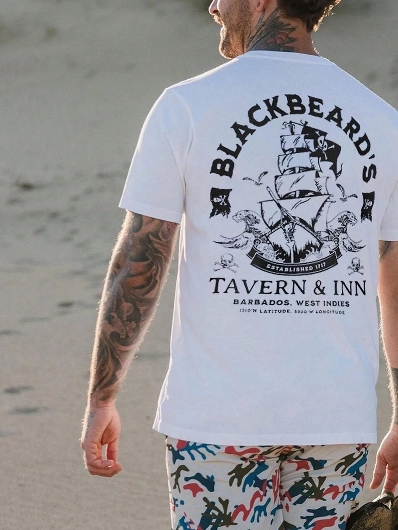 Blackbeard's Tavern & Inn Pirate Ship Graphic Tee - Walmart.com