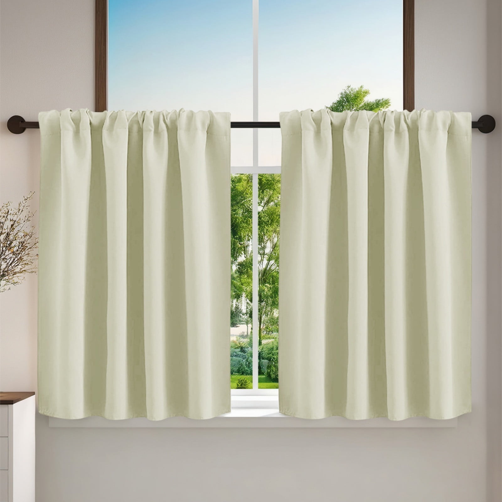 Blackout Curtains for Bedroom,Short Blackout Curtains & Drapes,Small ...