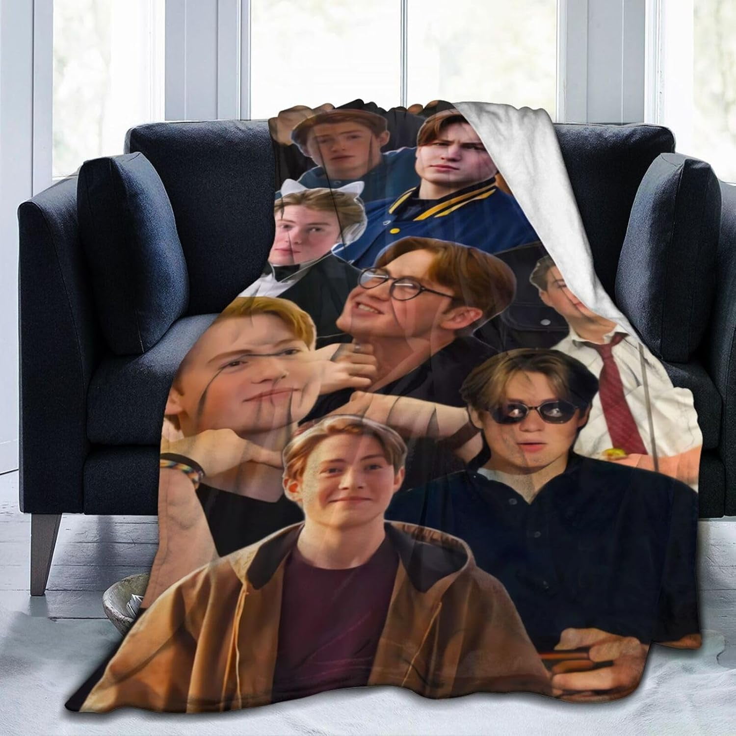 Blanket Kit Actor Connor Throw Flannel Blankets Warm Soft Cozy Fuzzy ...