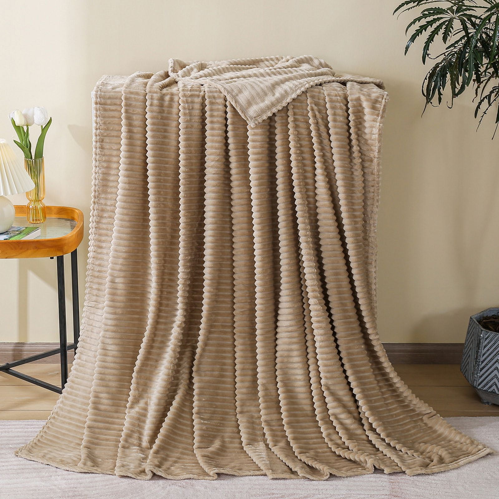 Blanket solid color blanket flannel air conditioning blanket gift ...