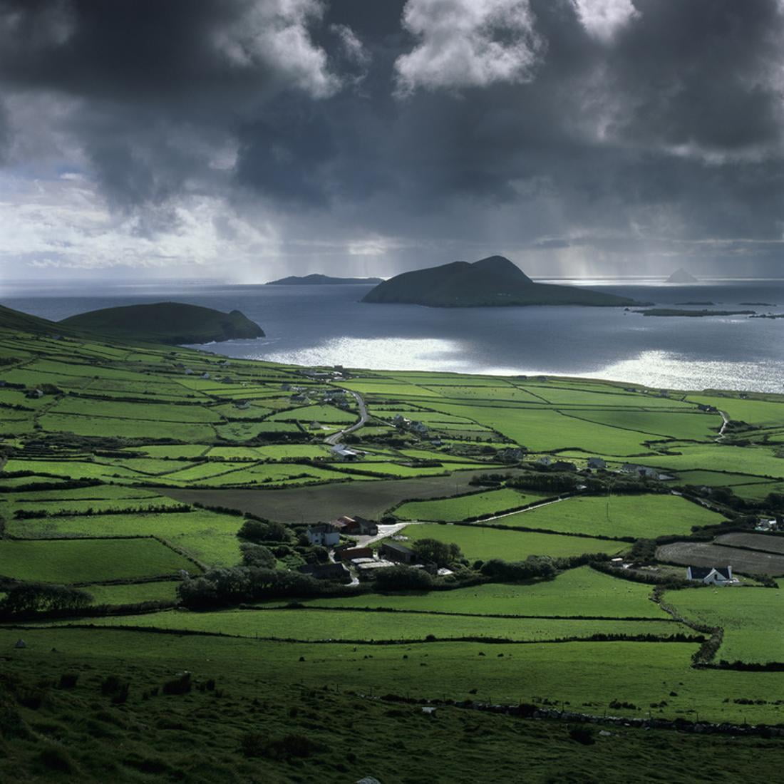 Blasket Sound to Blasket Islands and Slea Head, Dingle Peninsula ...