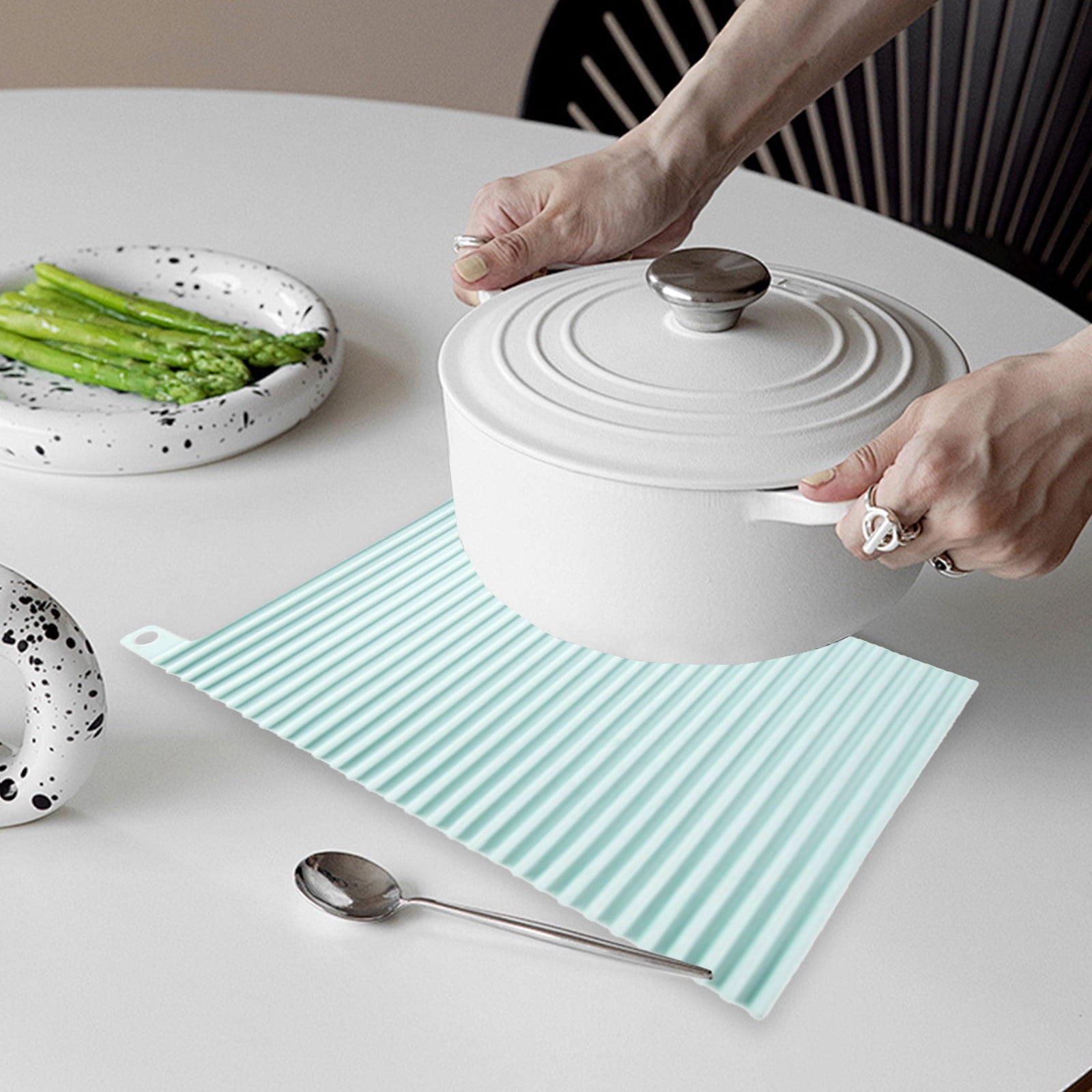 Blaxill Kitchen Insulated Table Mat | Non Slip Waterproof Plastic ...