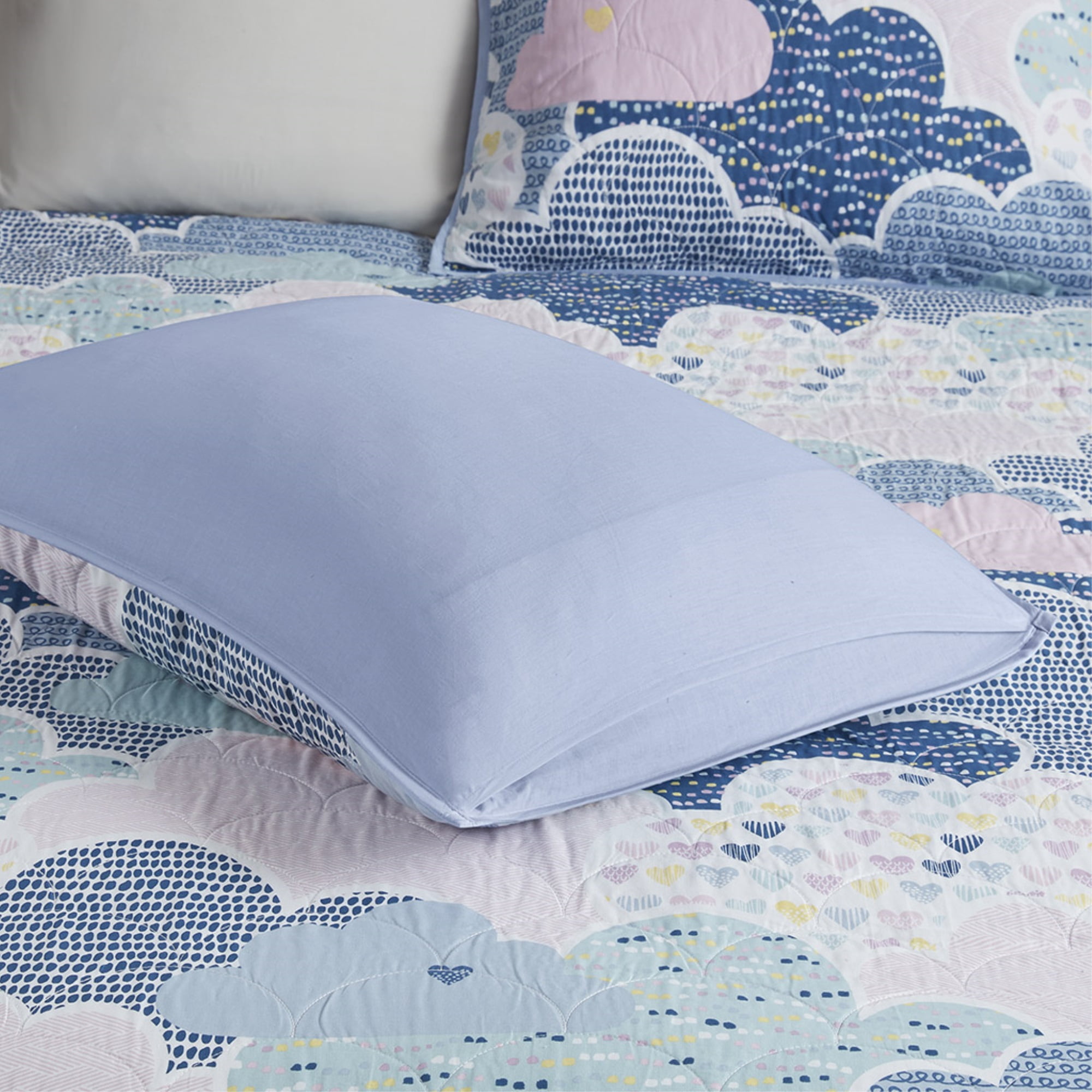 Blue Cloud Reversible Cotton Quilt Set with Throw Pillows - Soft ...