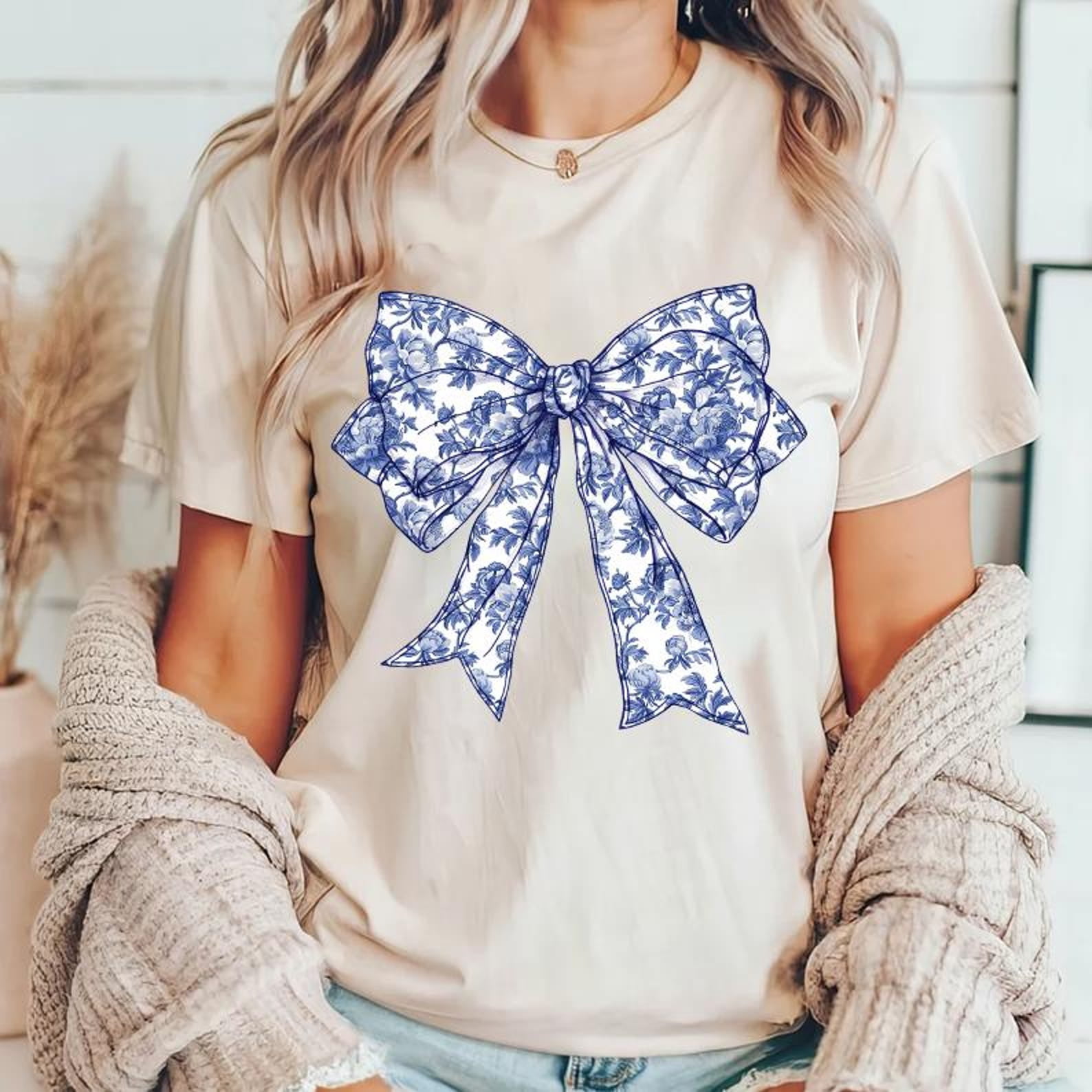 Blue Floral Coquette Bow T-Shirt, Blue White Chinoiserie Bow Shirt ...