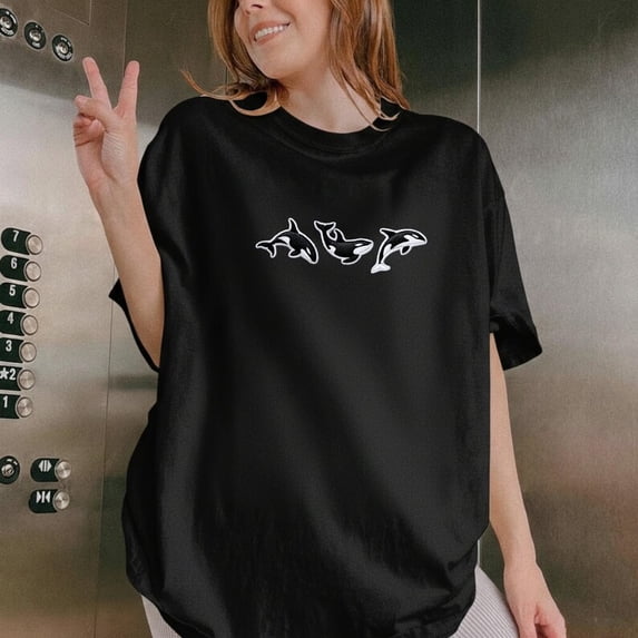 Blue Whale Orca T-shirt, Whale Crewneck, Coastal Gift for Nature and ...