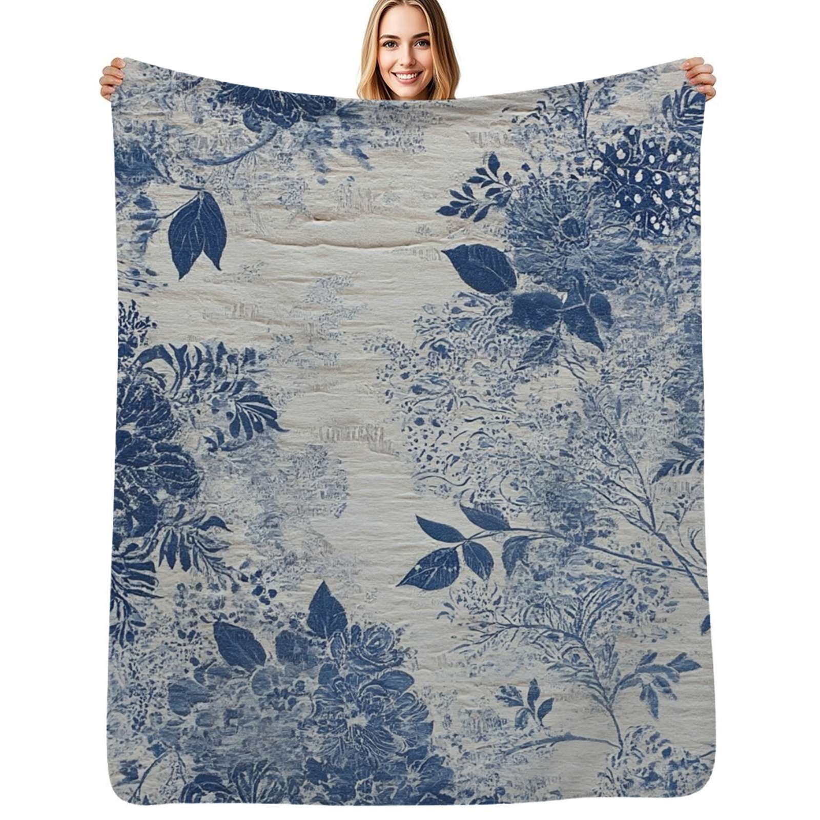 Blue floral wooden design Flannel Blankets Soft Warm Throw Blanket ...