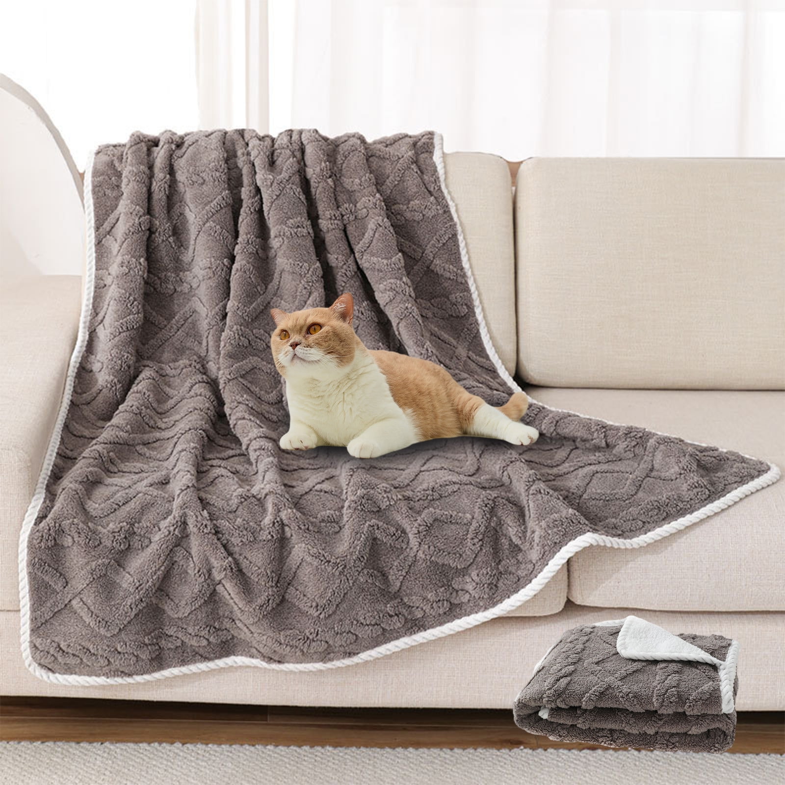 Blukids Waterproof Blanket for Small Dogs for Pet Hair Resistant ...