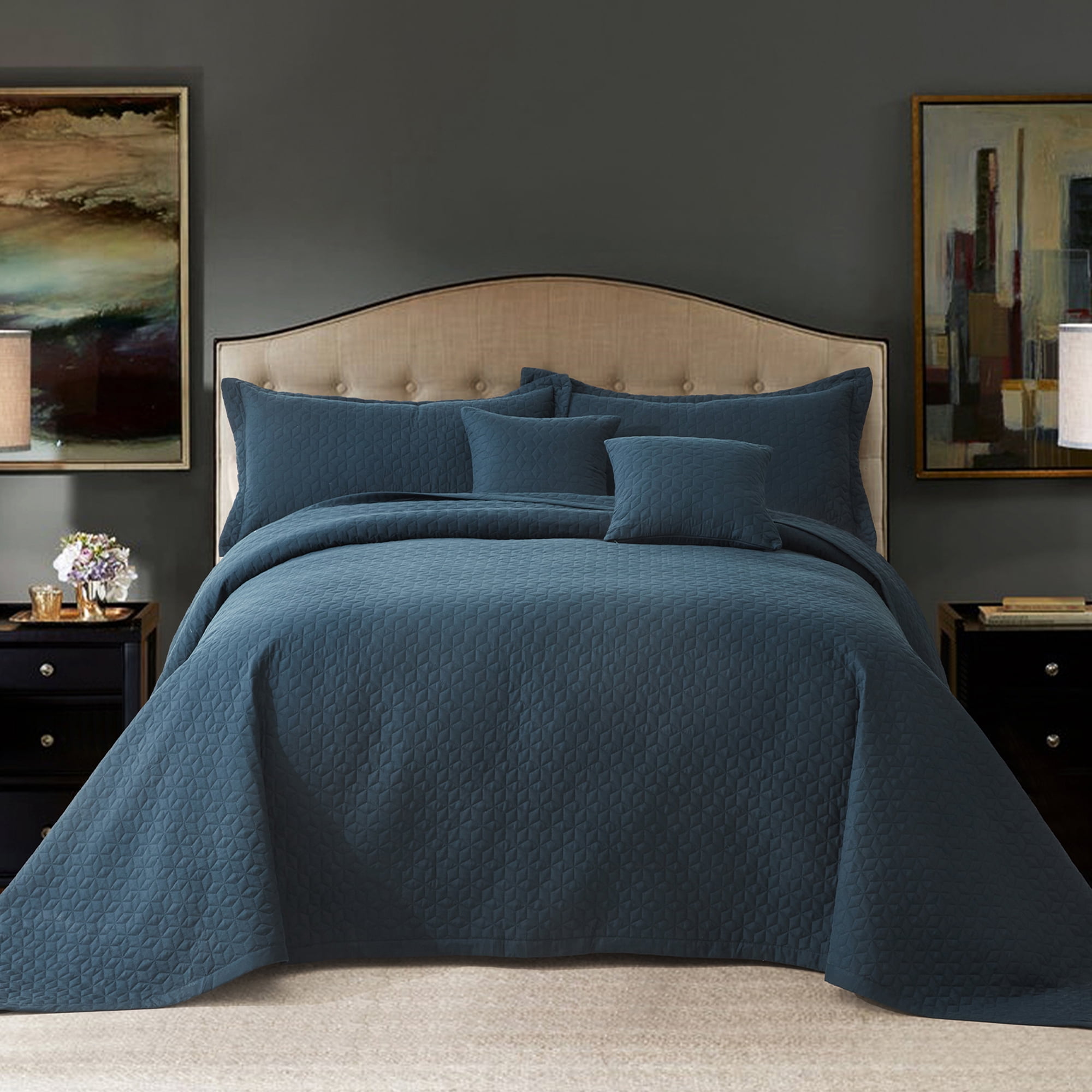 Blythease Oversized King Bedspread 128x120 Extra Wide, Modern ...