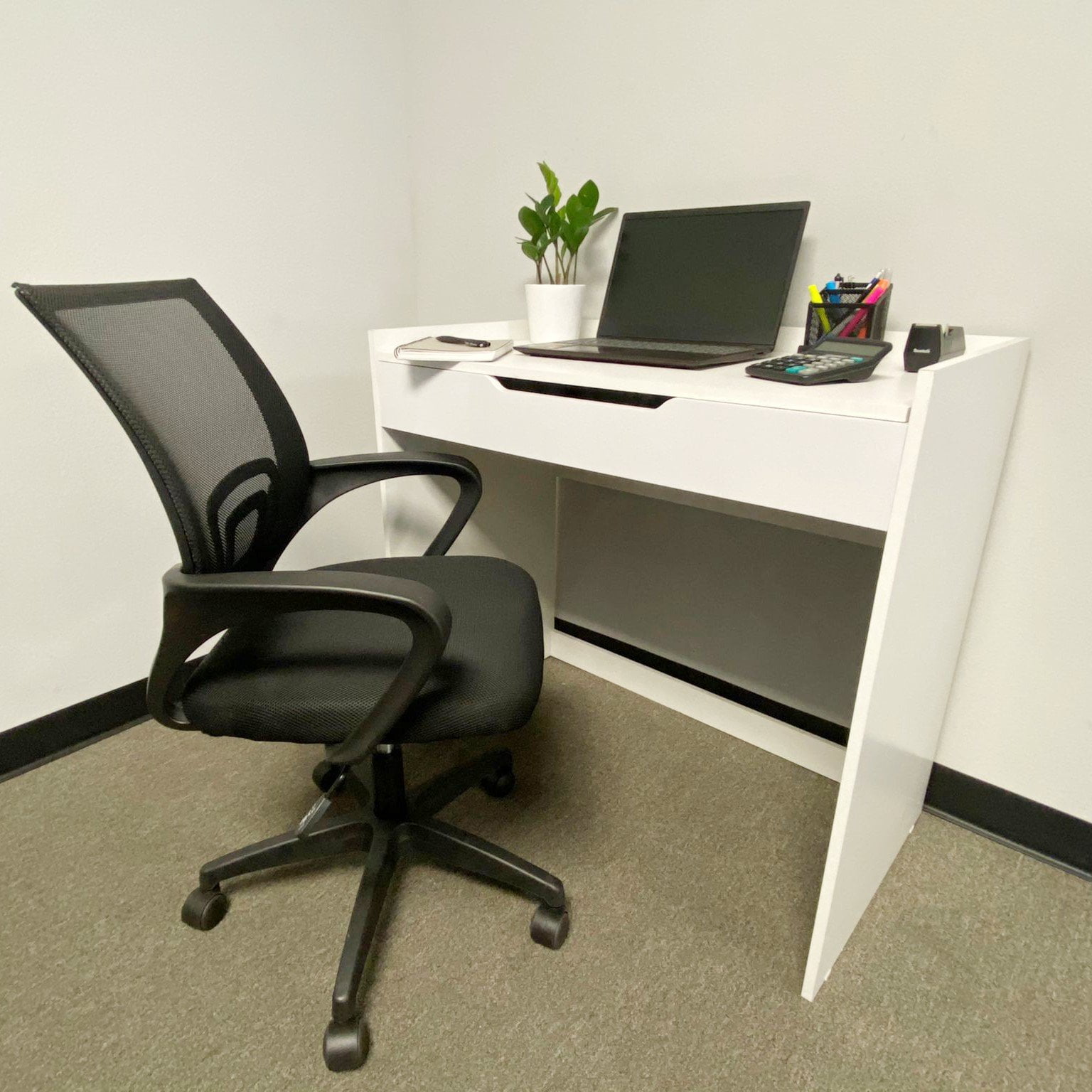 Boahaus Tianjin Multipurpose Computer Desk, Flip Top Mirror, White, for ...