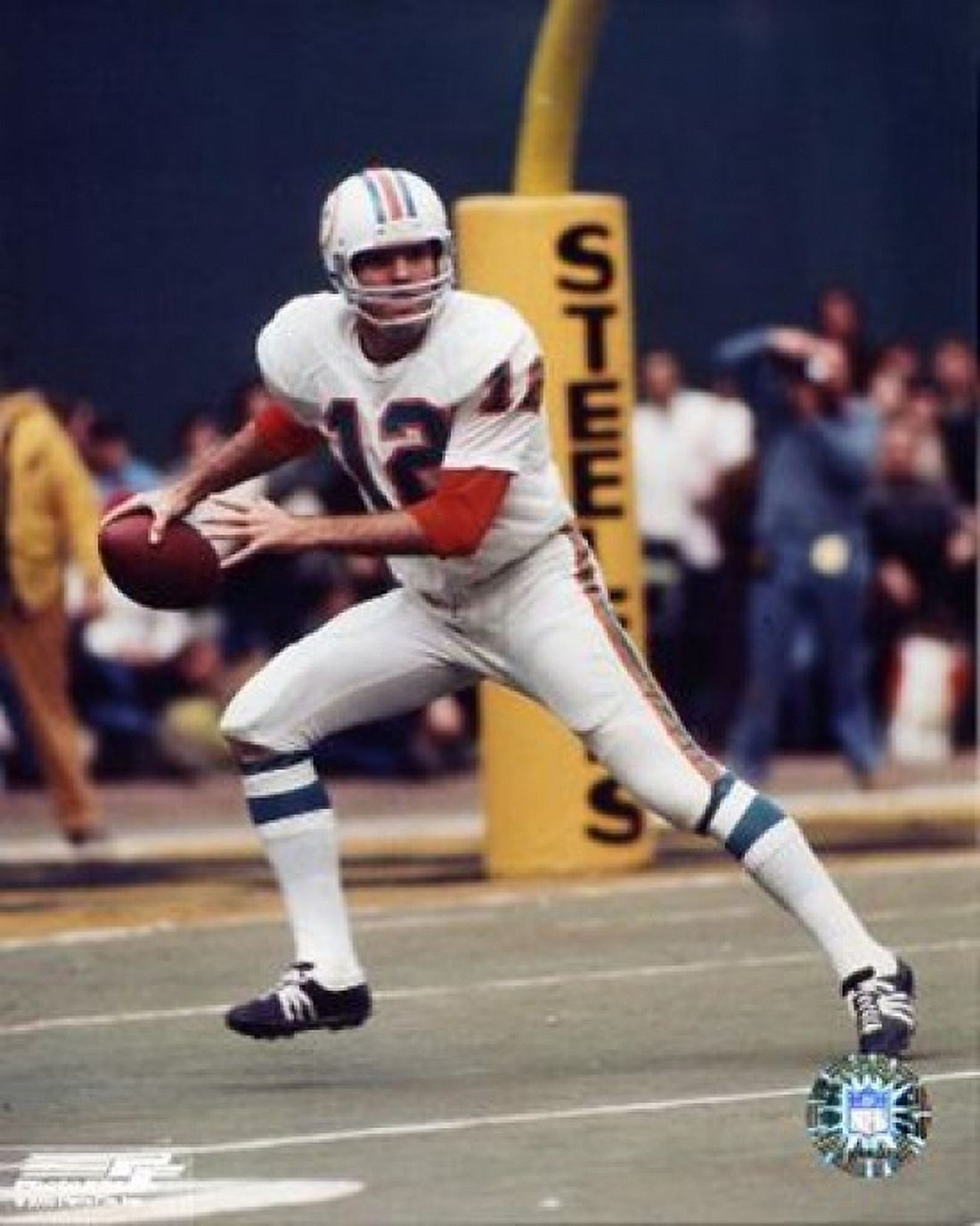 Bob Griese - Prepare to pass Sports Photo - Walmart.com