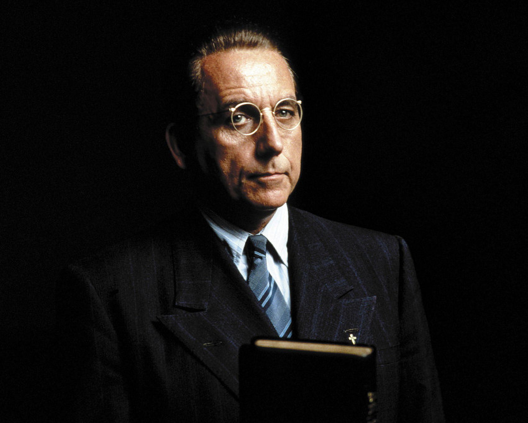 Bob Gunton In The Shawshank Redemption As Warden Norton 24X36 Classic ...