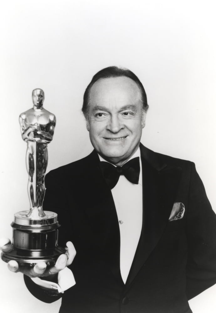 Bob Hope in Black and White Portrait Photo Print (8 x 10) - Walmart.com