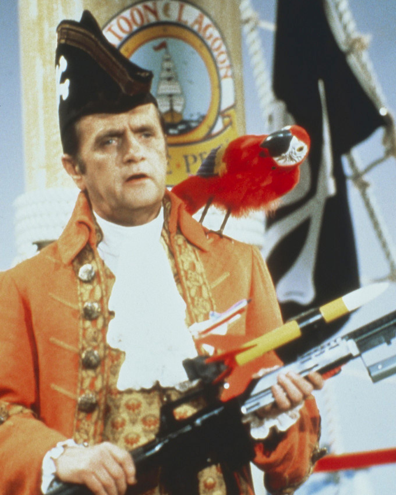 Bob Newhart As Pirate With Parrot On Shoulder TV Show 24X36 Classic ...
