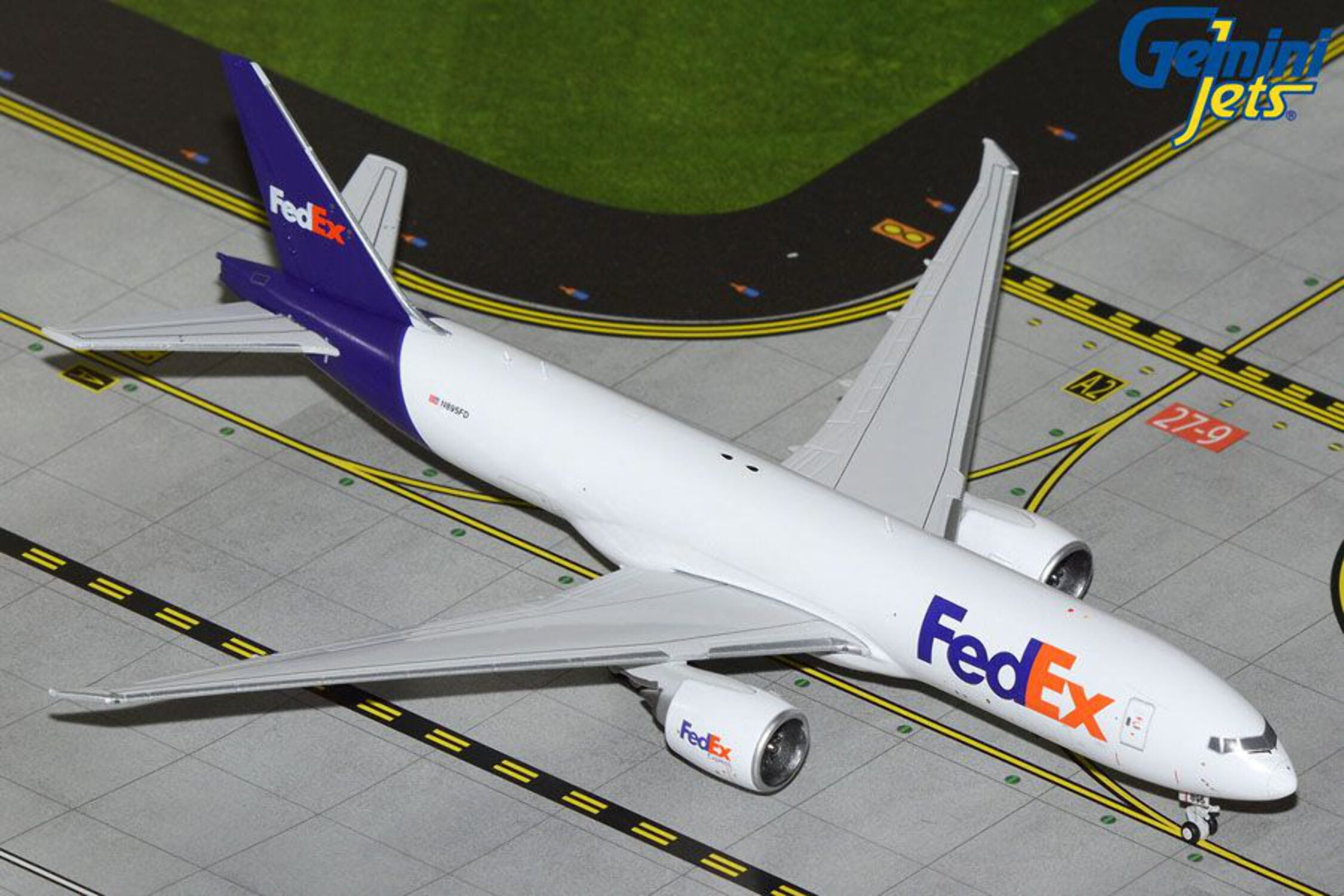 Boeing 777F Commercial Aircraft "FedEx (Federal Express)" (N895FD ...