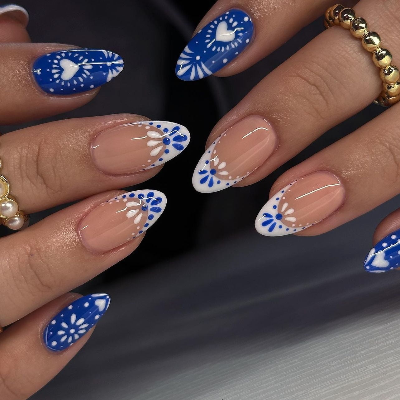 Bohemian Blue Heart Totem False Nails, Detachable 24-Piece Set, White ...