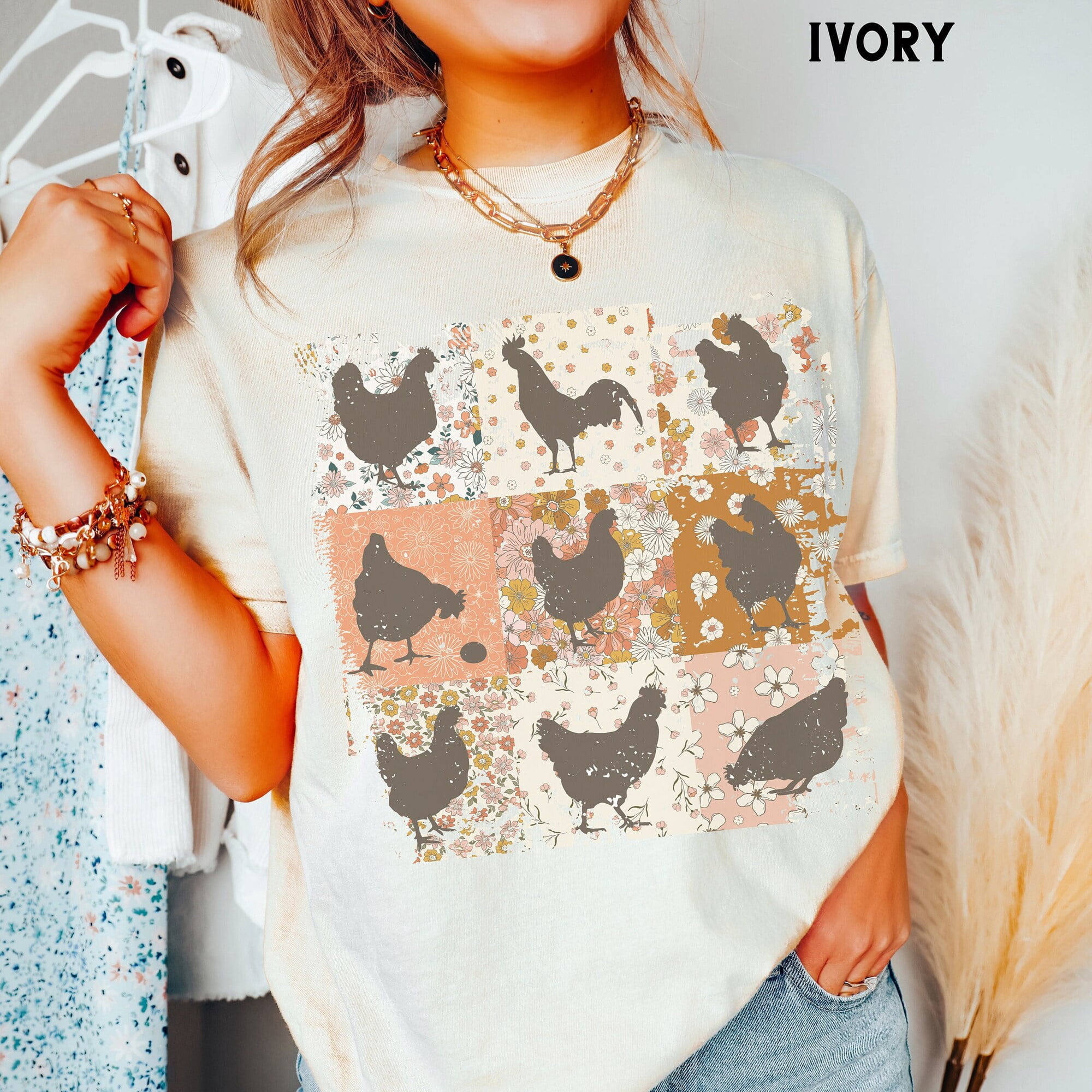 Boho Chickens Shirt Retro Farmhouse Floral Backyard Chicken Tee ...
