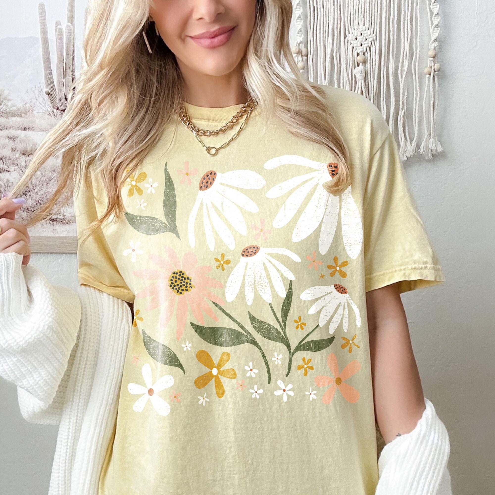 Boho Daisy Flower Shirt Retro Wildflower Tee Modern Floral Gardening ...