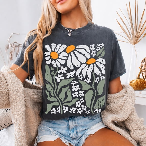 Boho Daisy Flower Tee, Botanical Tee, Wildflower Shirt, Retro Floral T ...