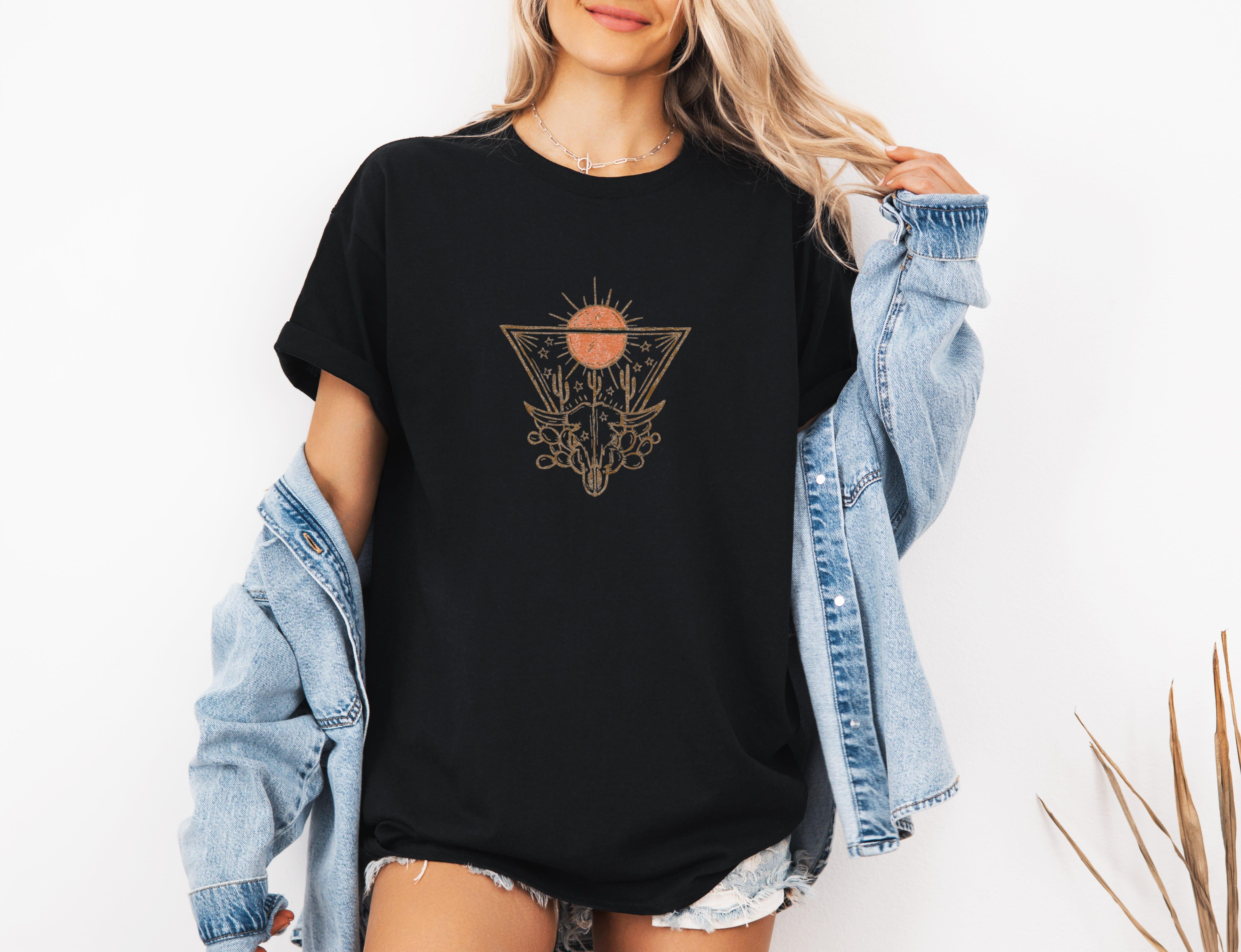 Boho Peace Graphic With Sun Theme And Retro Summer Festival T-Shirt ...