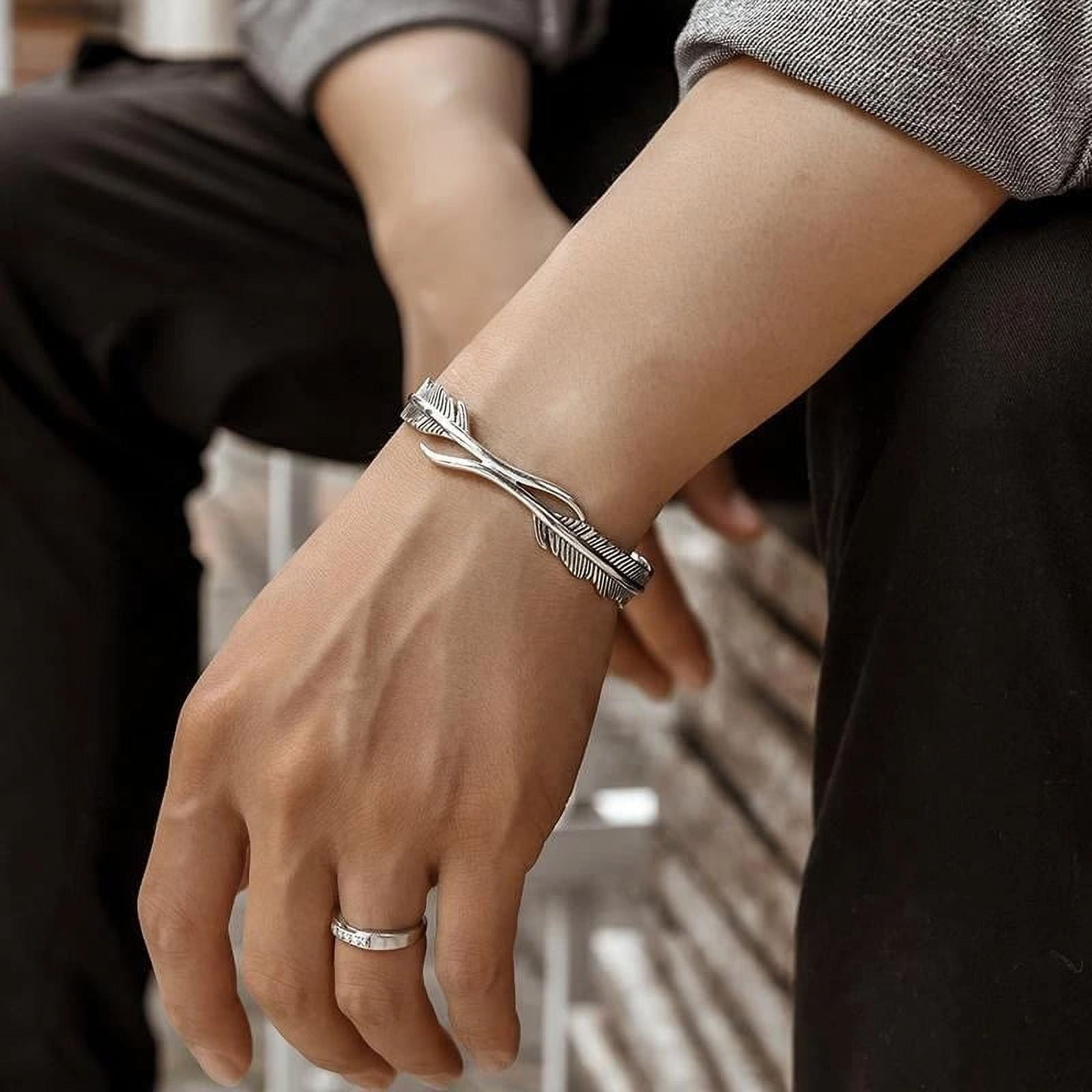 Casual bracelet for ladies store
