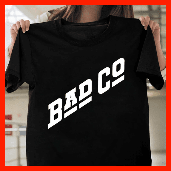 Bold Text Graphic T-Shirt - Minimalist Streetwear Tee A647, for Unisex ...