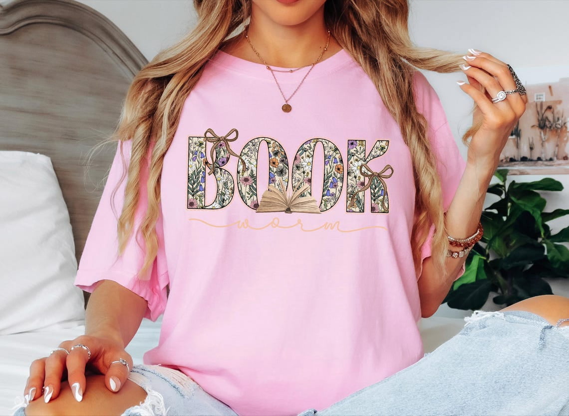 Book Worm Shirt, Floral Book Lover Graphic Shirt, Cute Reading ...