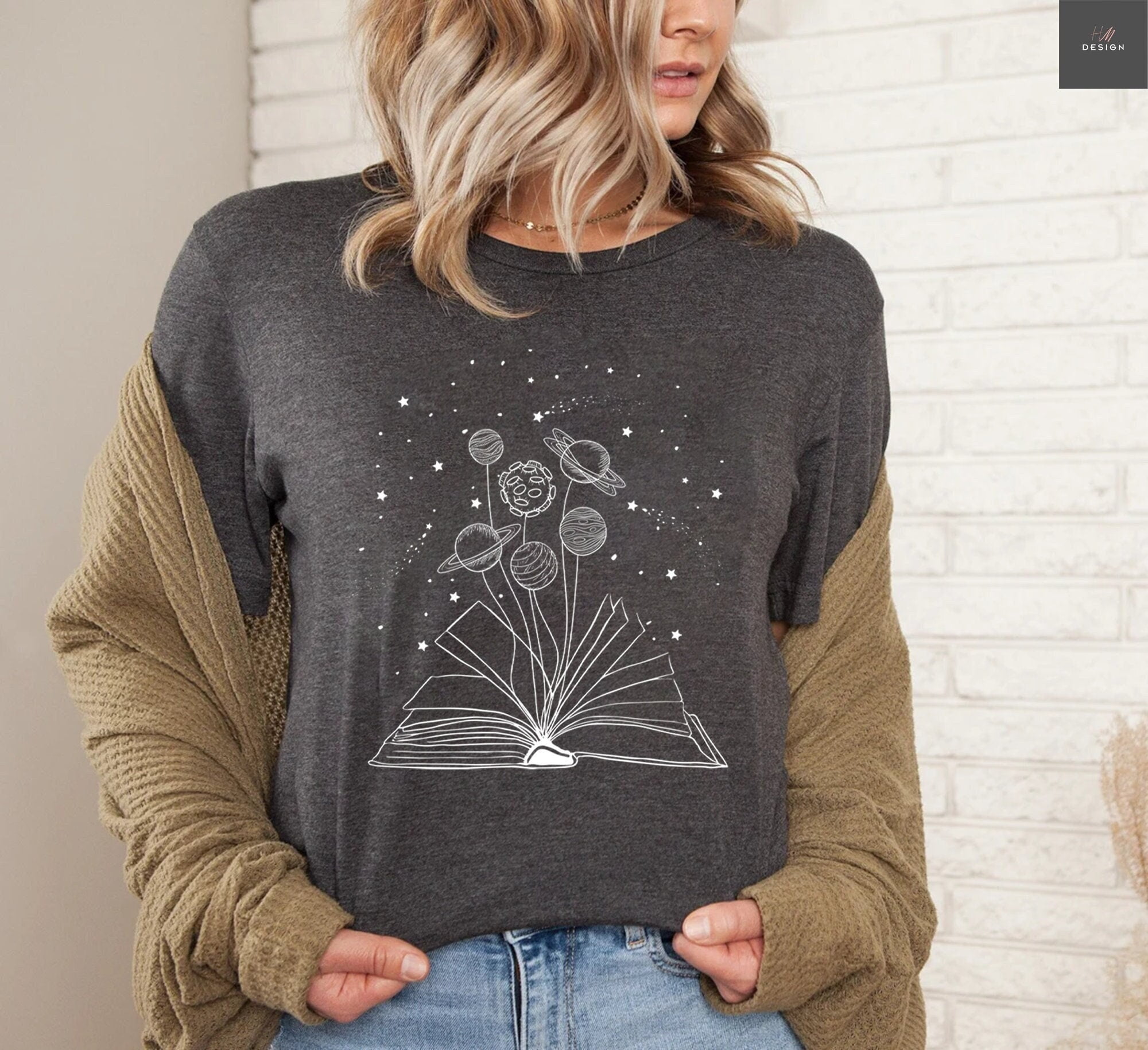 Books and Space Shirt,Space Lover Gift,Bookworm Shirts,Astronomy Tee ...