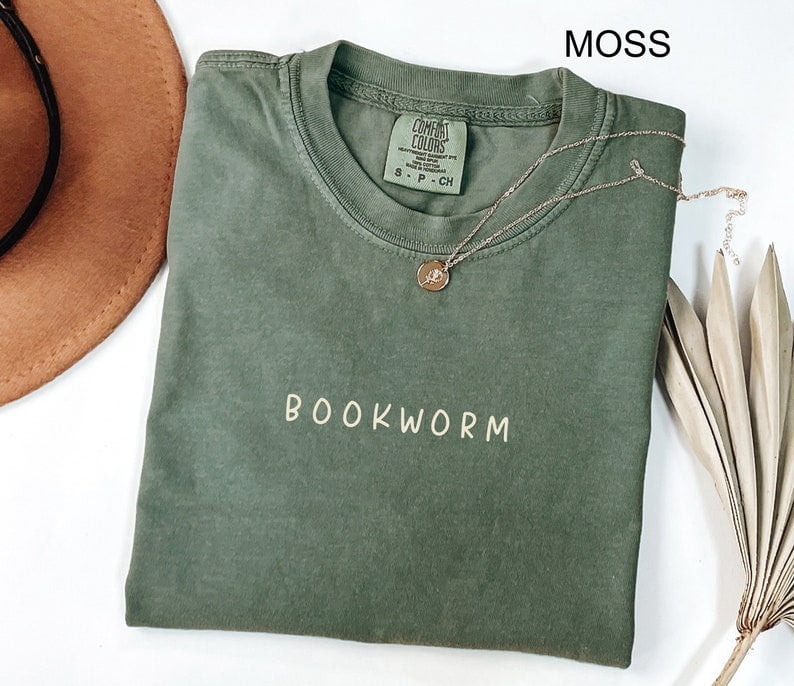 Bookworm Shirt, Book Lover T-shirt, Bookish Outfit, Book Club Clothing ...