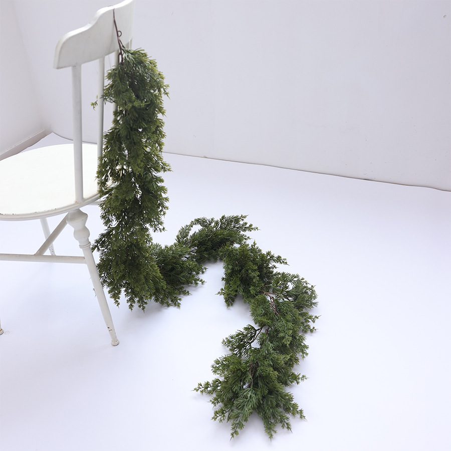 Bootesun 6 Ft Christmas Cedar Garland, Artificial Christmas Greenery ...