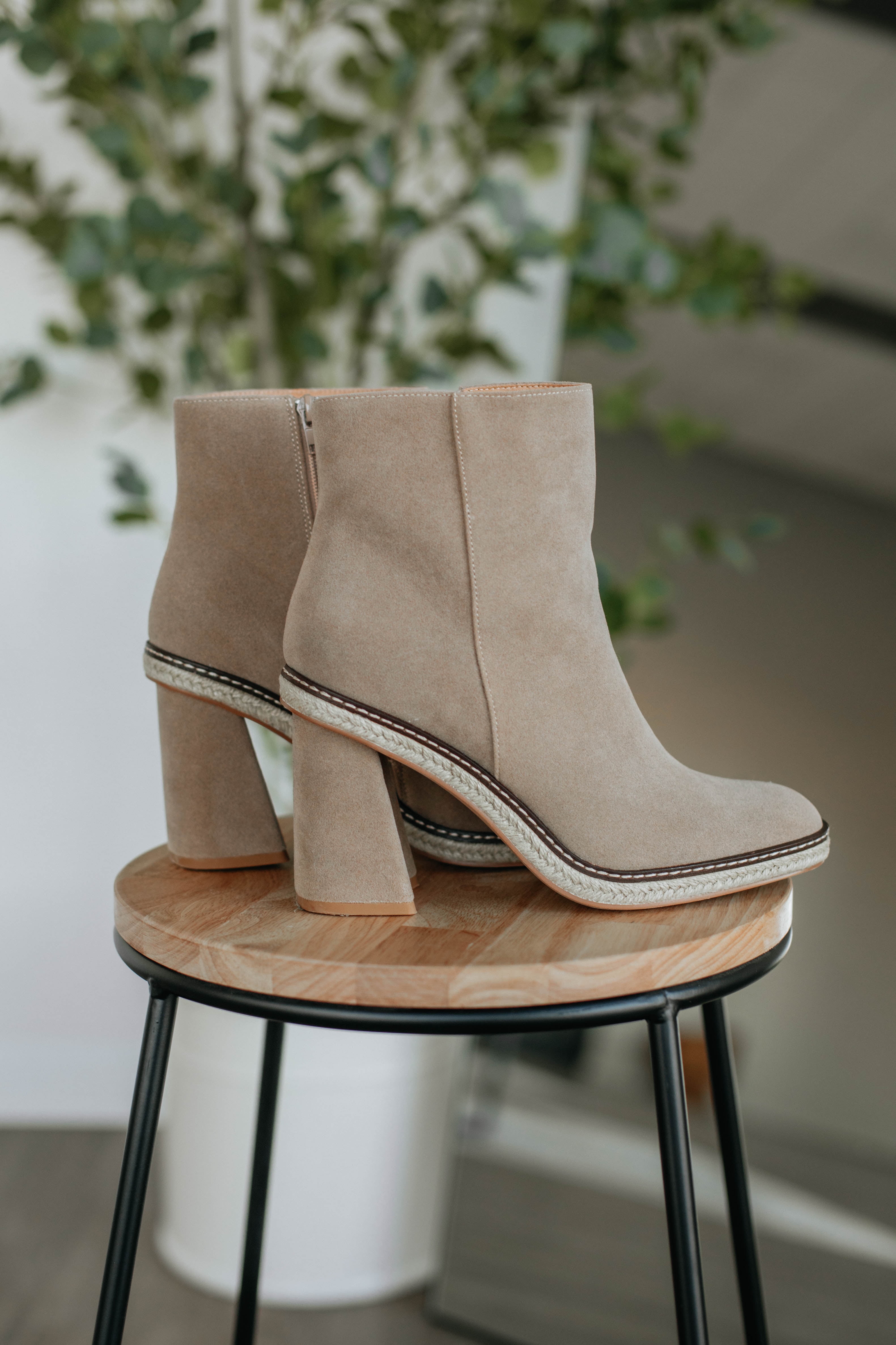 Bossy Behavior Boots - Walmart.com