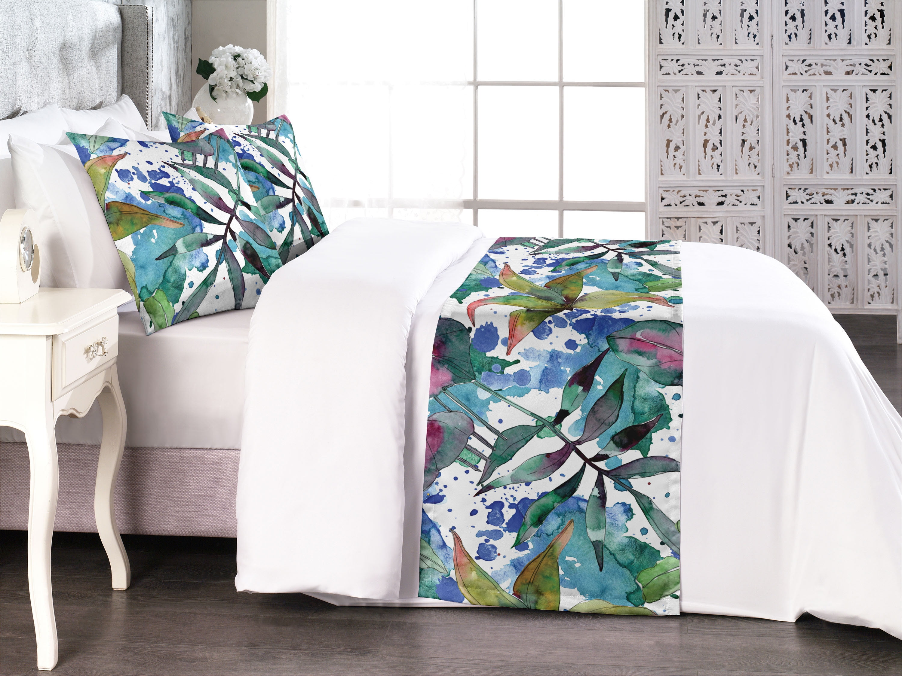Botanical Bed Runner Set, Nature Love Inspired Ornament of Leaf Print ...