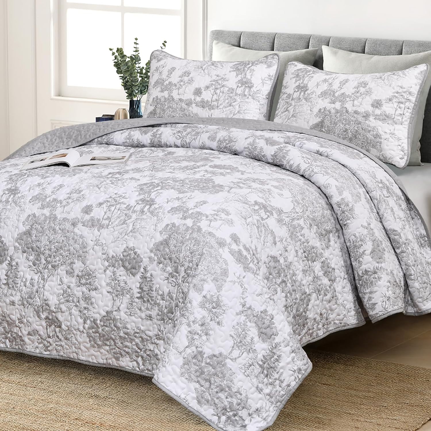 Botanical Quilt Set California King Size, 3 Pieces Grey Toile Floral ...