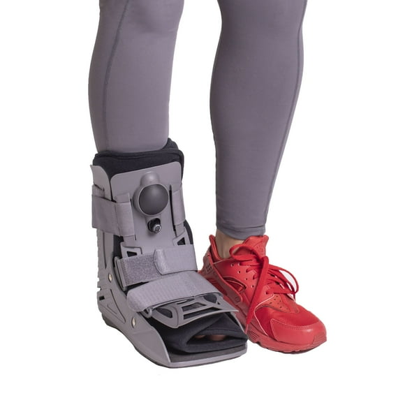 Short Walking Boot