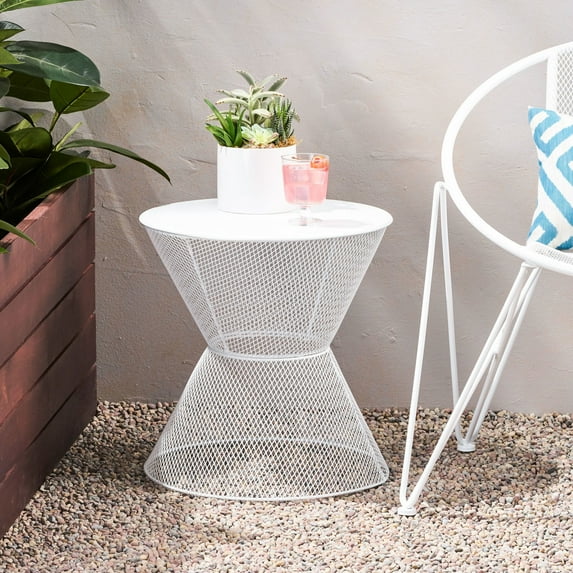 Breezy Mesh Side Table Made of Iron / Adds Timeless Style to Your Home ...