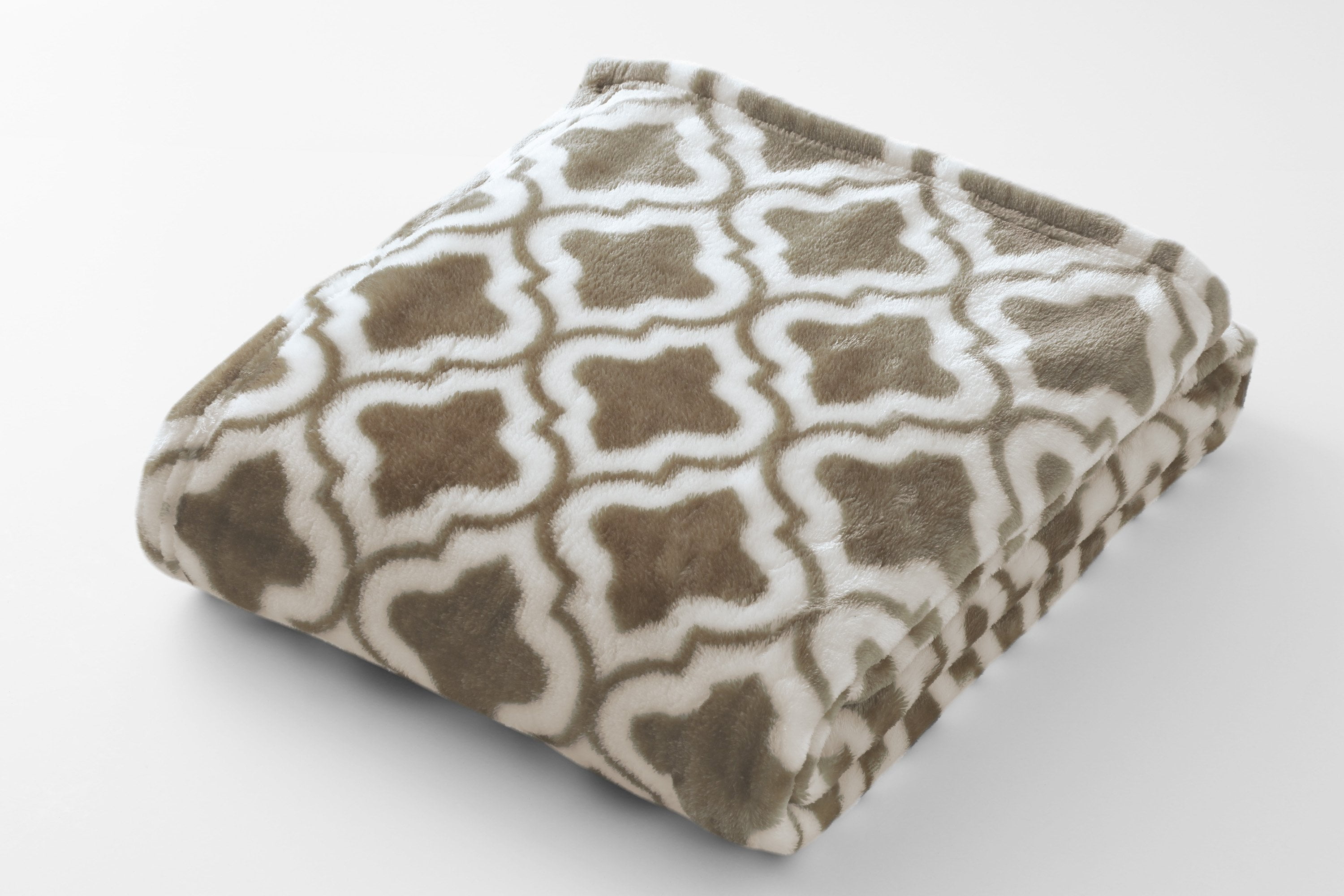 Brielle Home Quatrefoil Velvet Plush Heavy Fleece Throw Brown - Walmart.com