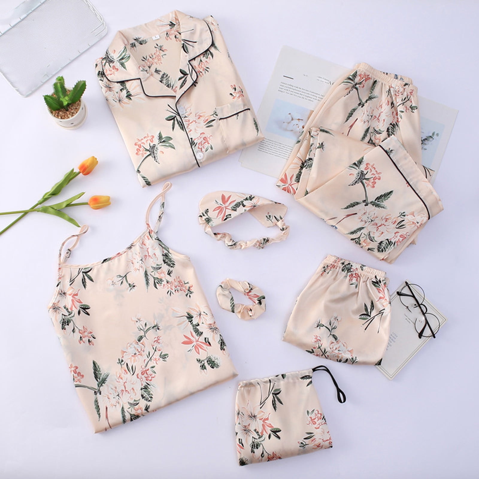 Brilliant Women's Sleep Shirts and Gowns 7 Women's Pajamas Sets Faux ...