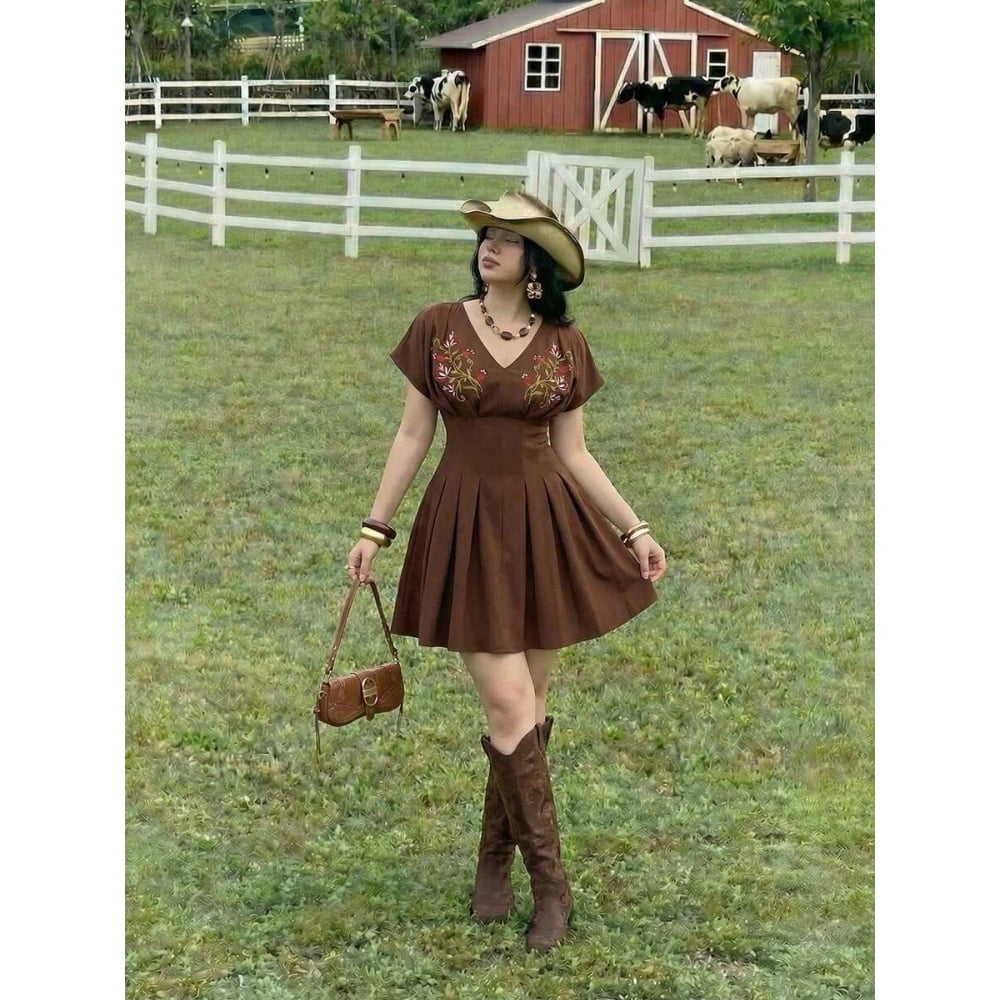 Brown Plus Size Embroidered V-Neck Short Sleeve Skater Dress With ...