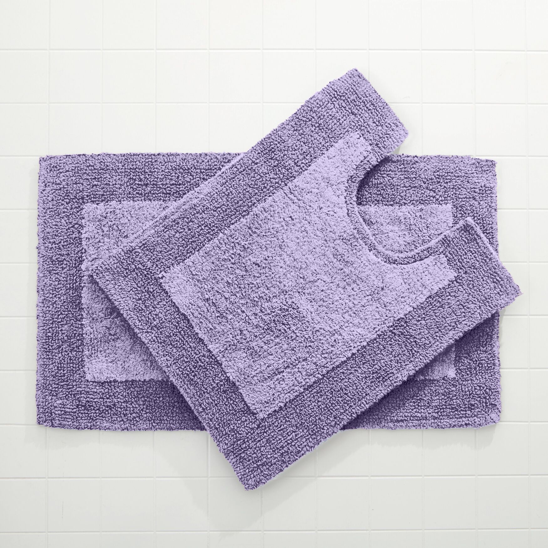 Chesapeake Bursting Flower 2pc White And Lilac Round Bath Rug Set 24 And 30