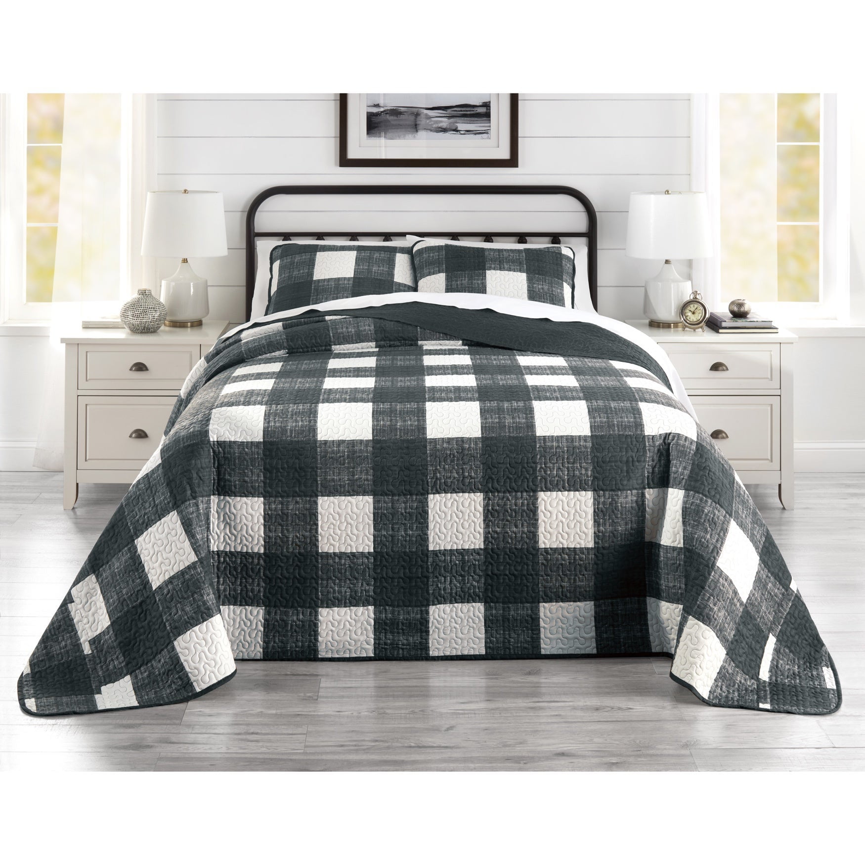 BrylaneHome BH Studio Reversible Quilted Bedspread, King, Black White ...