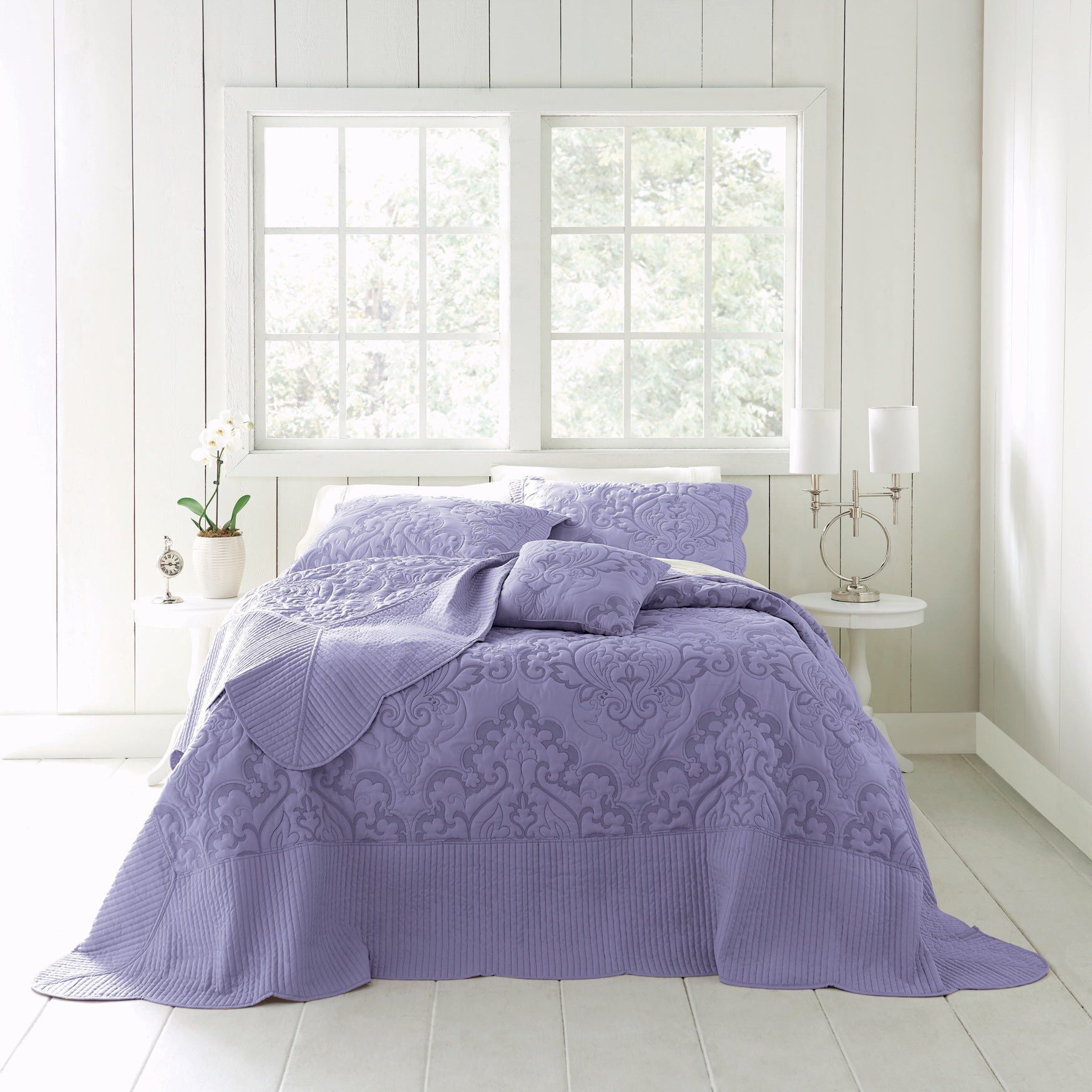 BrylaneHome Bedding Lightweight All Season Modern Amelia Quilted Damask ...