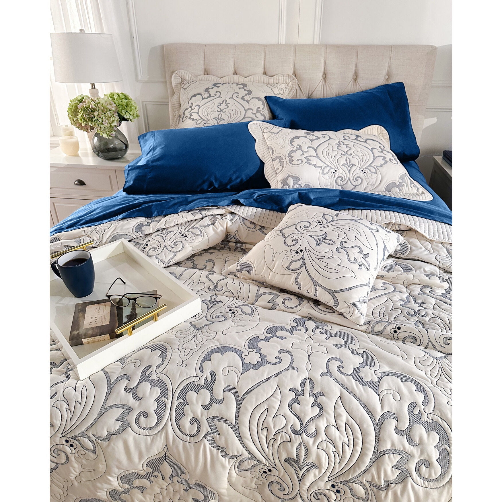 BrylaneHome Bedding Lightweight All Season Modern Amelia Quilted Damask Oversized Ultra Soft ...