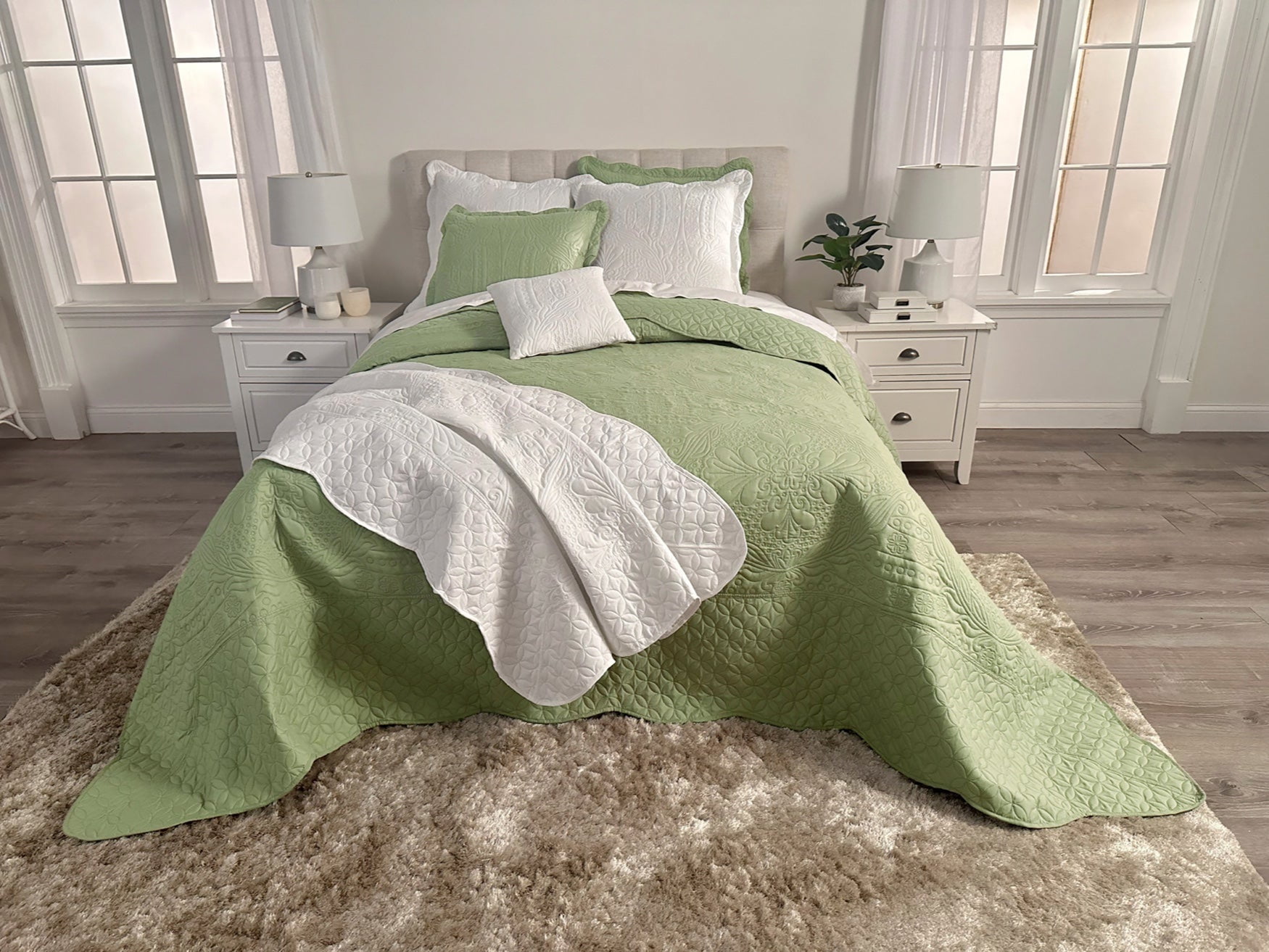 BrylaneHome Lily Damask Bedspread - Walmart.com