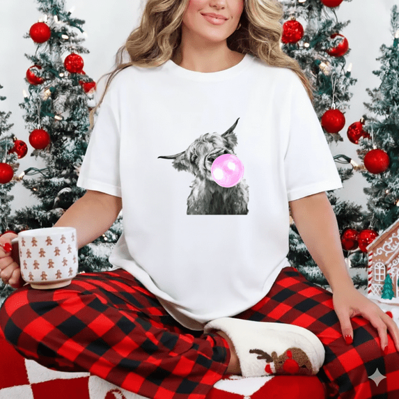 Bubblegum Black and White Fuzzy Cattle Farm Retro Art Unisex T-Shirt ...