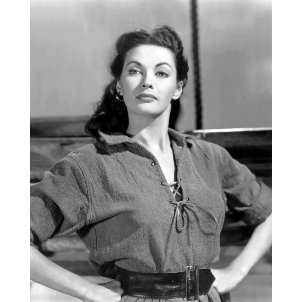 Buccaneer'S Girl Portrait (8 x 10) - Walmart.com